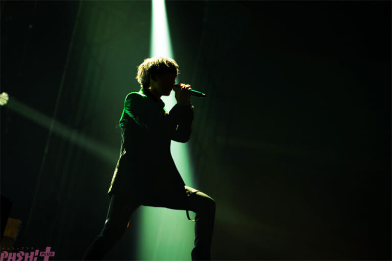 「シクフォニ」初のツアー開催が発表！ 約18,000人が大熱狂のワンマンライブ『SIXFONIA One Man Live【Six-tuation】vol.I -CHAOS-』レポートが到着 ...