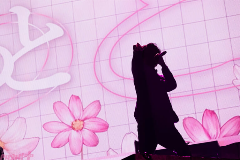 「シクフォニ」初のツアー開催が発表！ 約18,000人が大熱狂のワンマンライブ『SIXFONIA One Man Live【Six-tuation】vol.I -CHAOS-』レポートが到着 ...