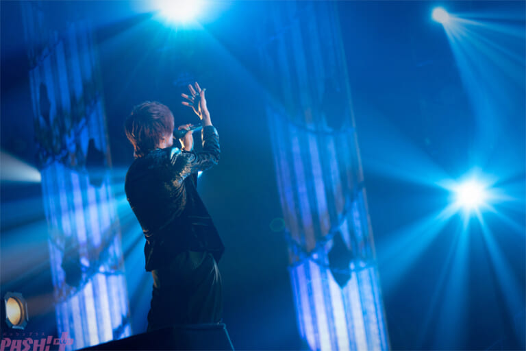 「シクフォニ」初のツアー開催が発表！ 約18,000人が大熱狂のワンマンライブ『SIXFONIA One Man Live【Six-tuation】vol.I -CHAOS-』レポートが到着 ...